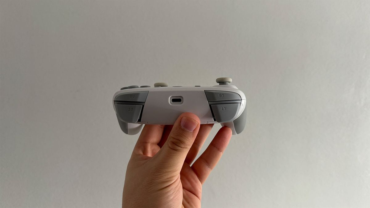 The Gioteck Smart TV+ controller is the budget wireless controller for ...
