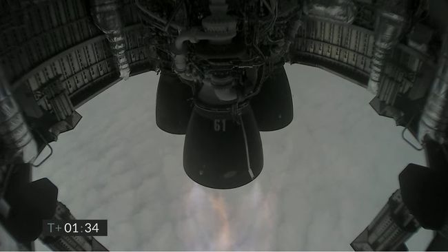 SpaceX launches Starship SN15 rocket and sticks the landing in high ...