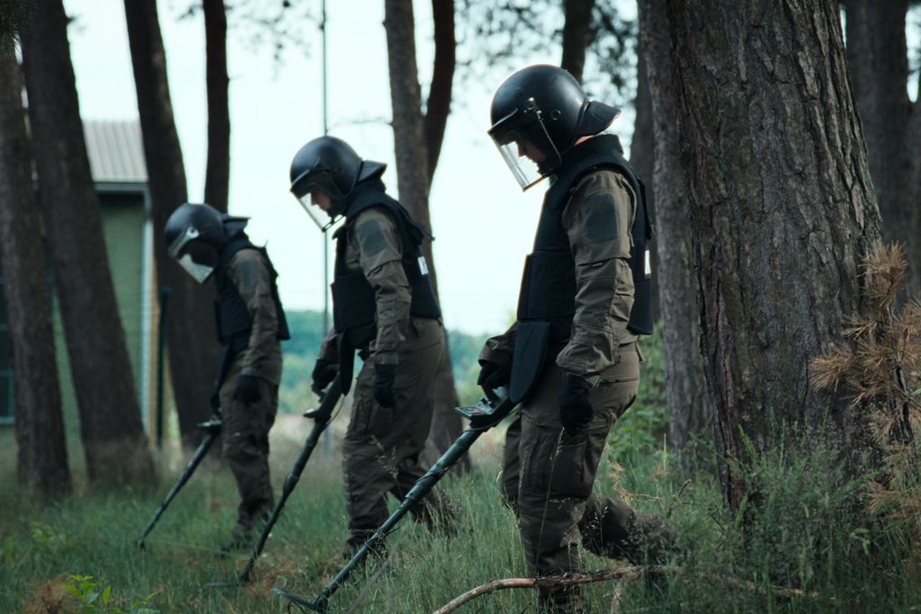 Dear Child ending explained: Who is the killer in the new Netflix show ...