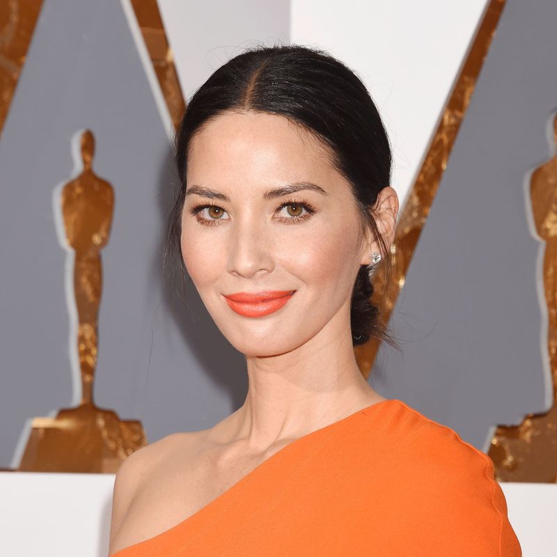 This Badass Designer Only Shows Clothes on Plus-Size Models of Color ...