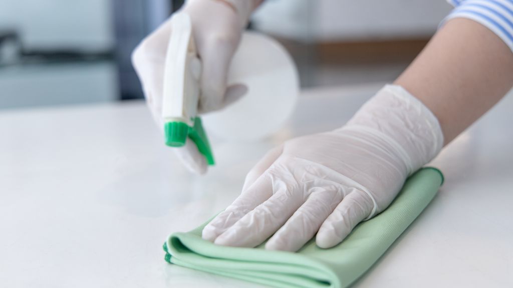 Best mold spray — 5 mildew and mold-busting buys | Real Homes