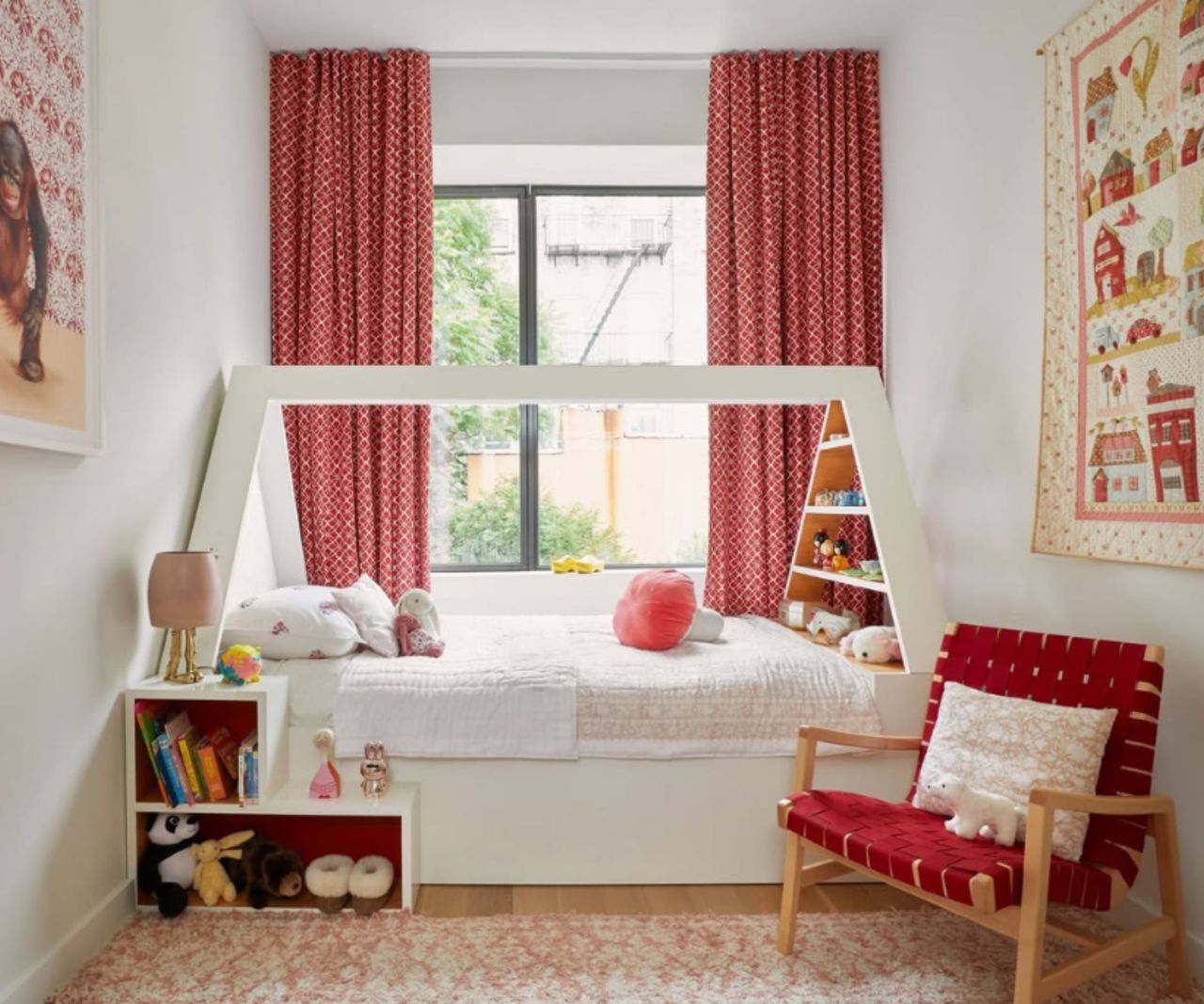 How can I divide a bedroom into two rooms? | Homes and Gardens