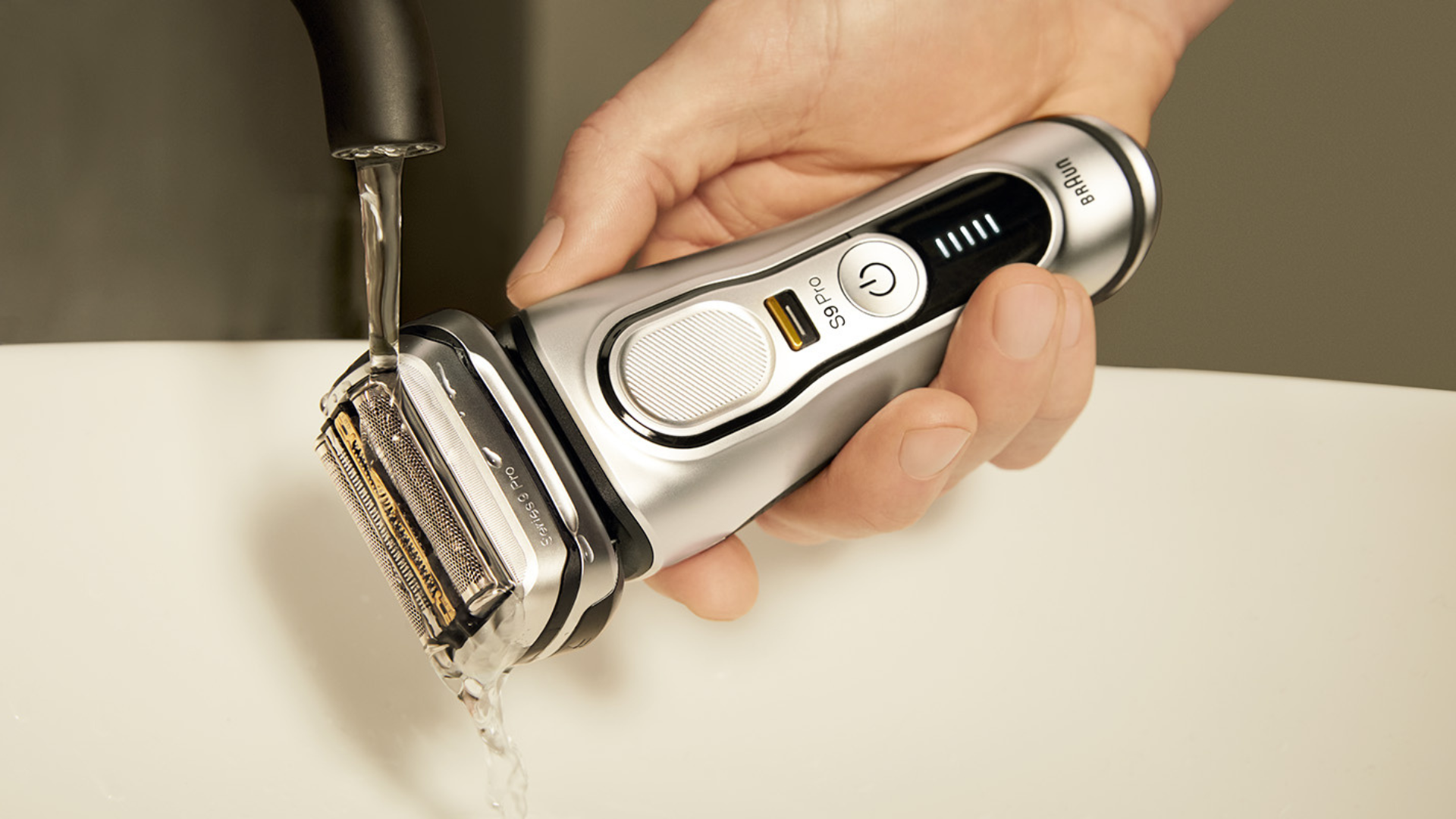 How to clean a waterproof electric shaver: a step-by-step guide | T3