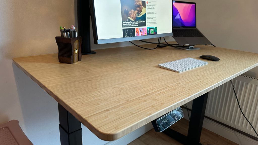 Tested: the FlexiSpot E9 standing desk offers plenty of workspace ...