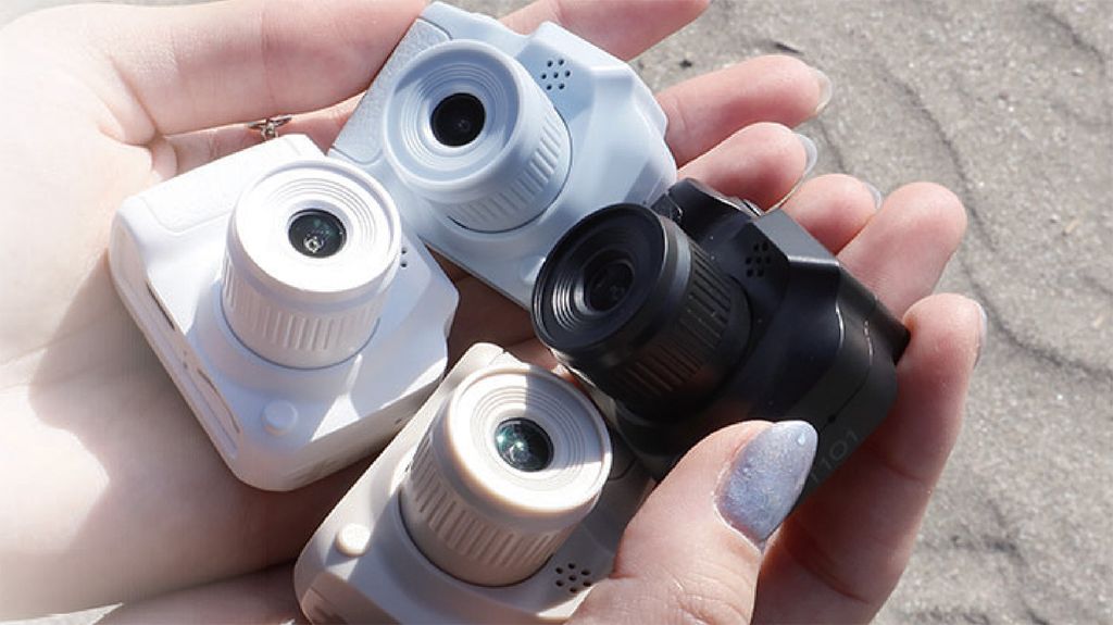 New camera line-up boasts teeny compact cameras that fit on keychains ...