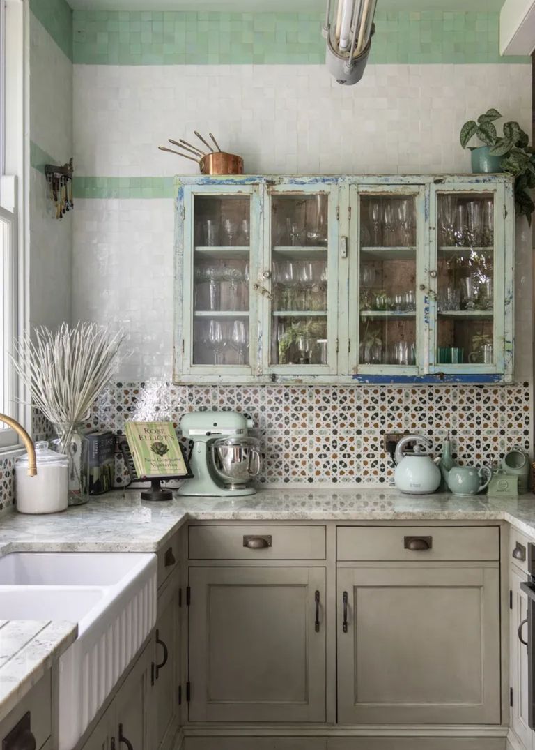 10 Mix and Match Kitchen Cabinet Ideas | Livingetc