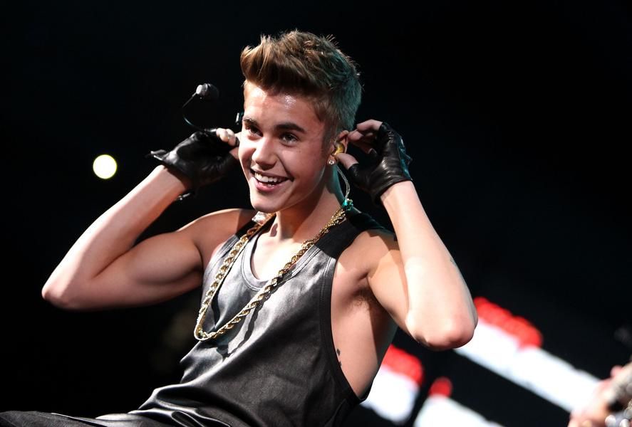Would you step into the boxing ring with Justin Bieber? | The Week