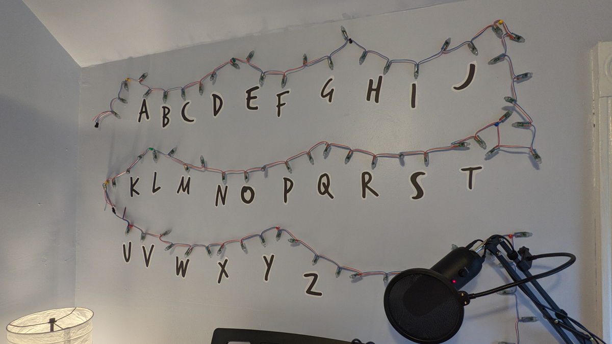 How To Build The Xmas Lights From Stranger Things with Raspberry Pi ...