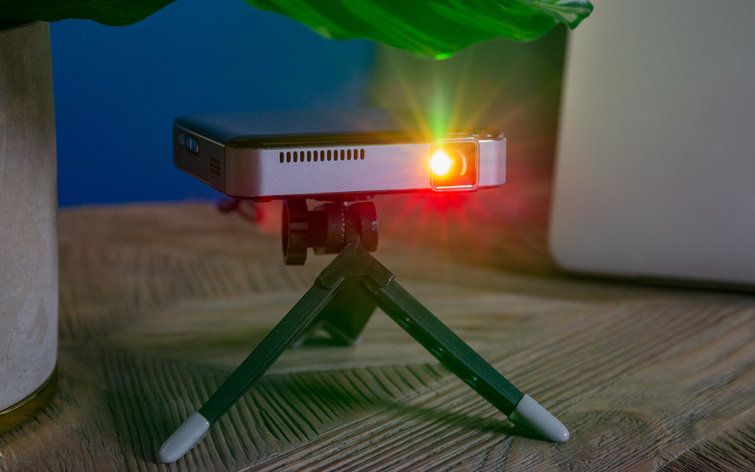 Best mini projectors | chosen by experts | Top Ten Reviews