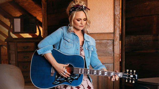 Gibson gives the Hummingbird a Bluebonnet makeover for Miranda Lambert ...