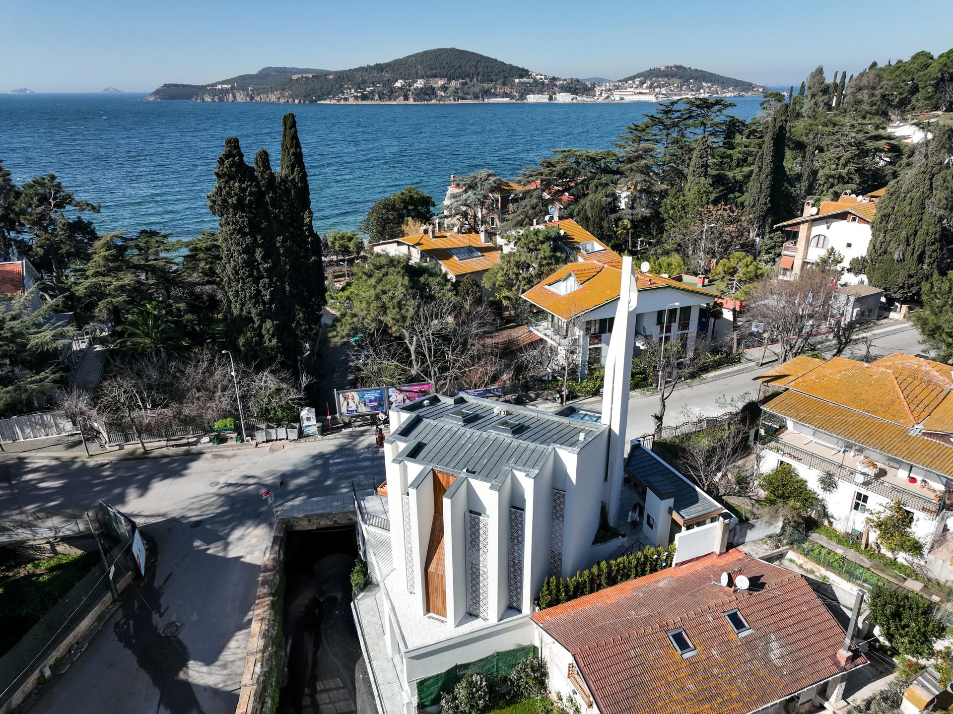 Tour this contemporary Istanbul mosque | Wallpaper*