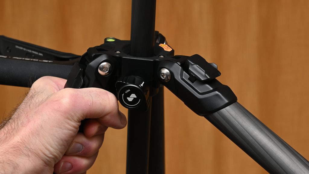 SmallRig x Potato Jet TRIBEX Hydraulic Carbon Fiber Tripod Kit review ...