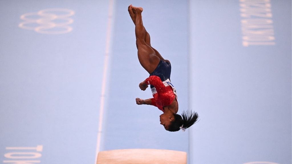What's happening inside Simone Biles' brain when the 'twisties' set in ...
