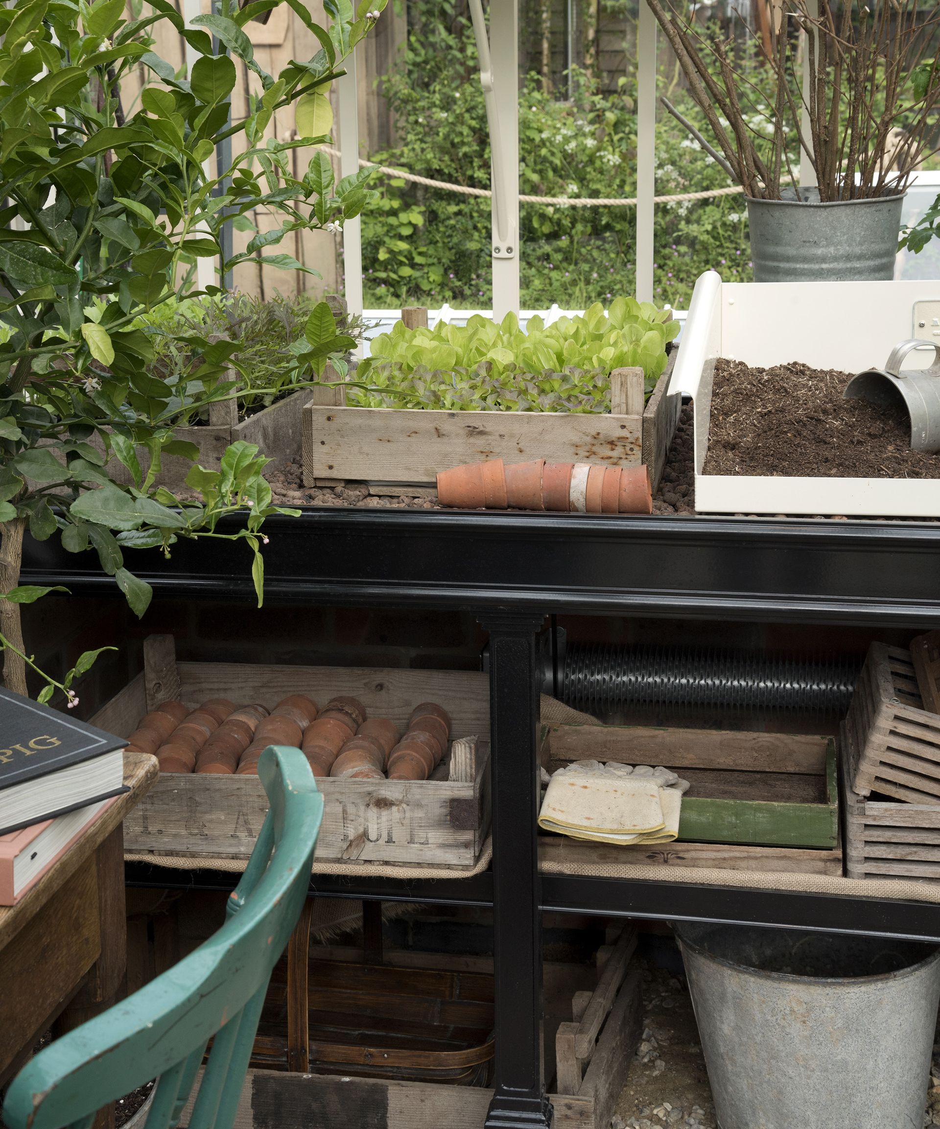 How to Use Capillary Matting to Water Greenhouse Seedlings | Homes and ...
