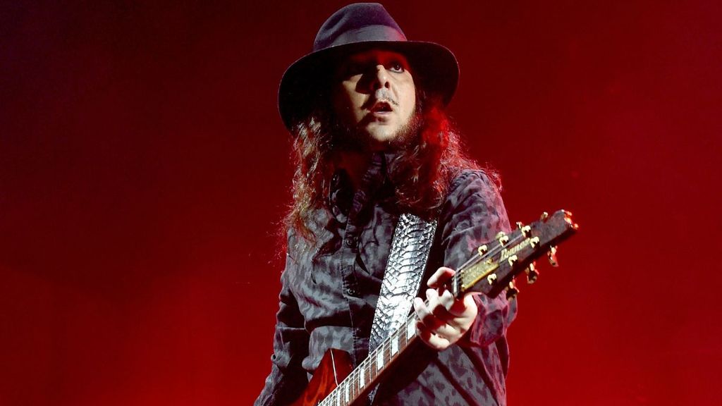 Daron Malakian joins System of a Down tribute band onstage | Guitar World