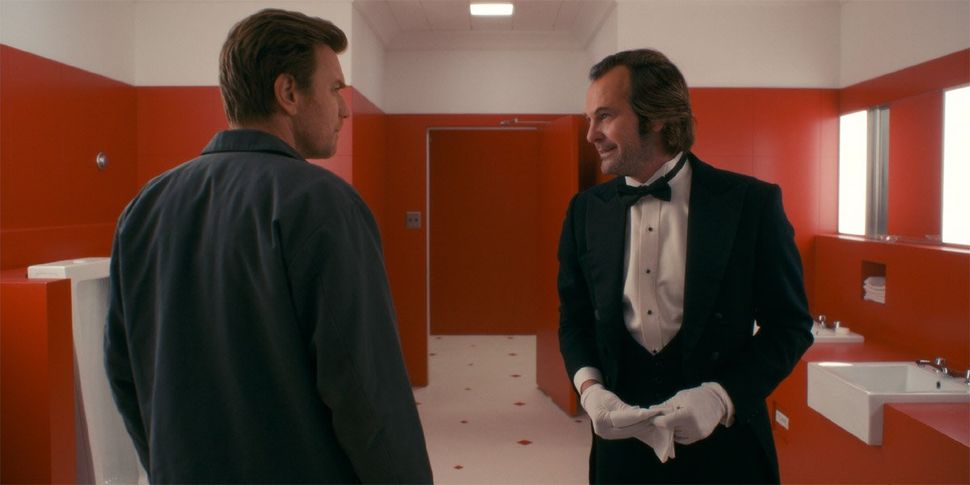 The Shining Ending Explained: The Fate Of Jack Torrance In The Classic ...
