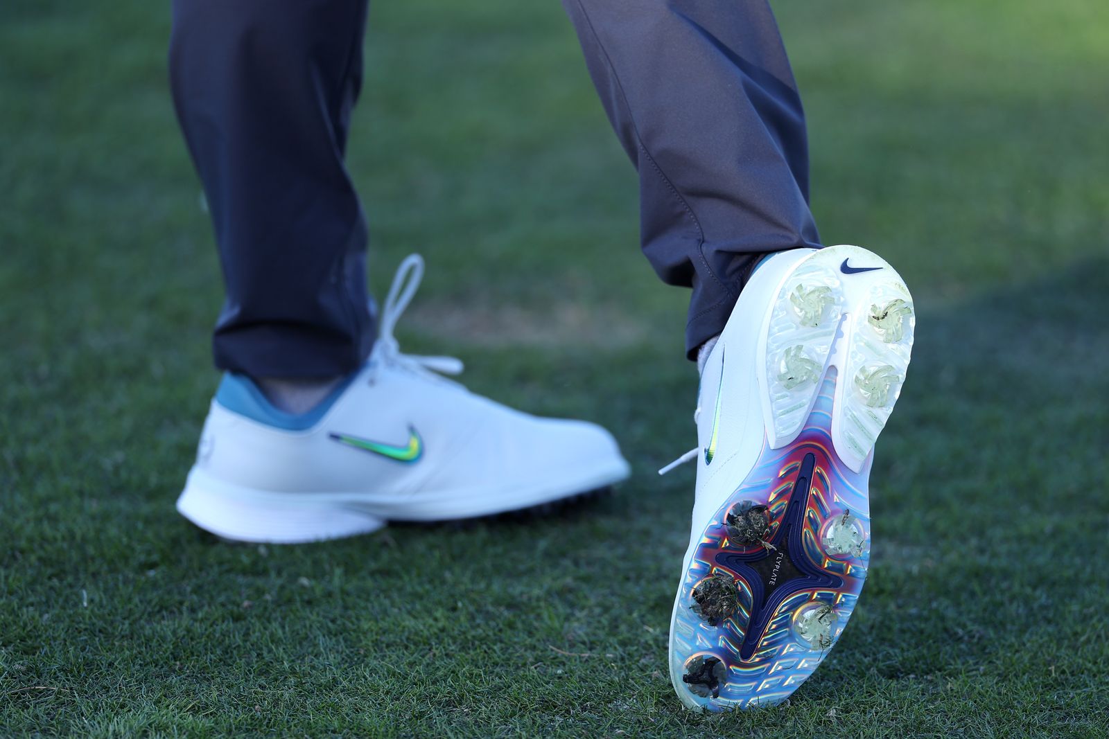 Finally! Rory McIlroy's New Nike Shoes Have Arrived And Here Is How You ...