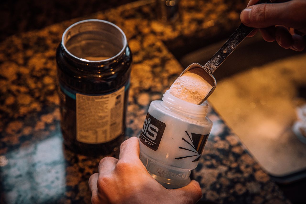 The best food for endurance cycling - here’s what to eat and drink ...