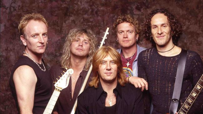 Def Leppard celebrate in style at Rock And Roll Hall Of Fame ceremony ...