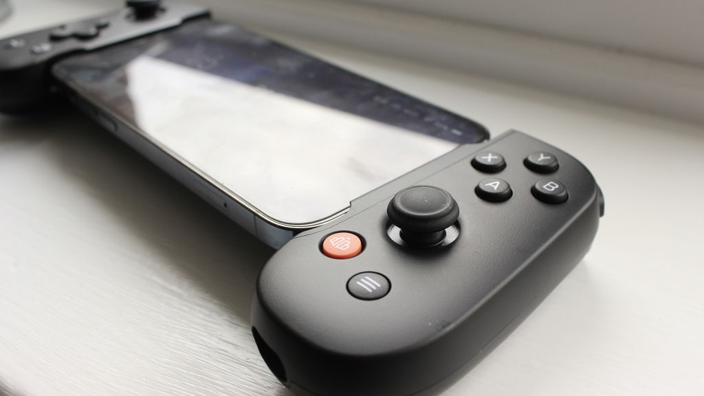 Backbone One review: the best iPhone controller yet | Laptop Mag