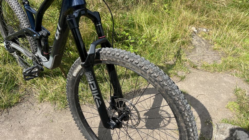 GT Sensor Carbon ST Pro review | Bike Perfect