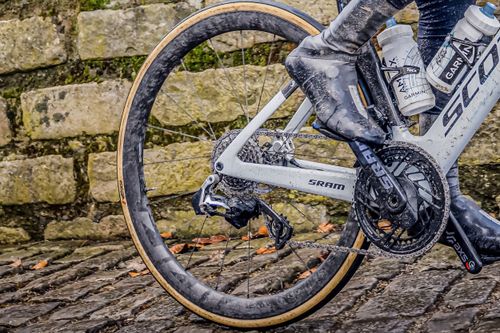 Disc brakes vs rim brakes: Understanding the differences | Cyclingnews