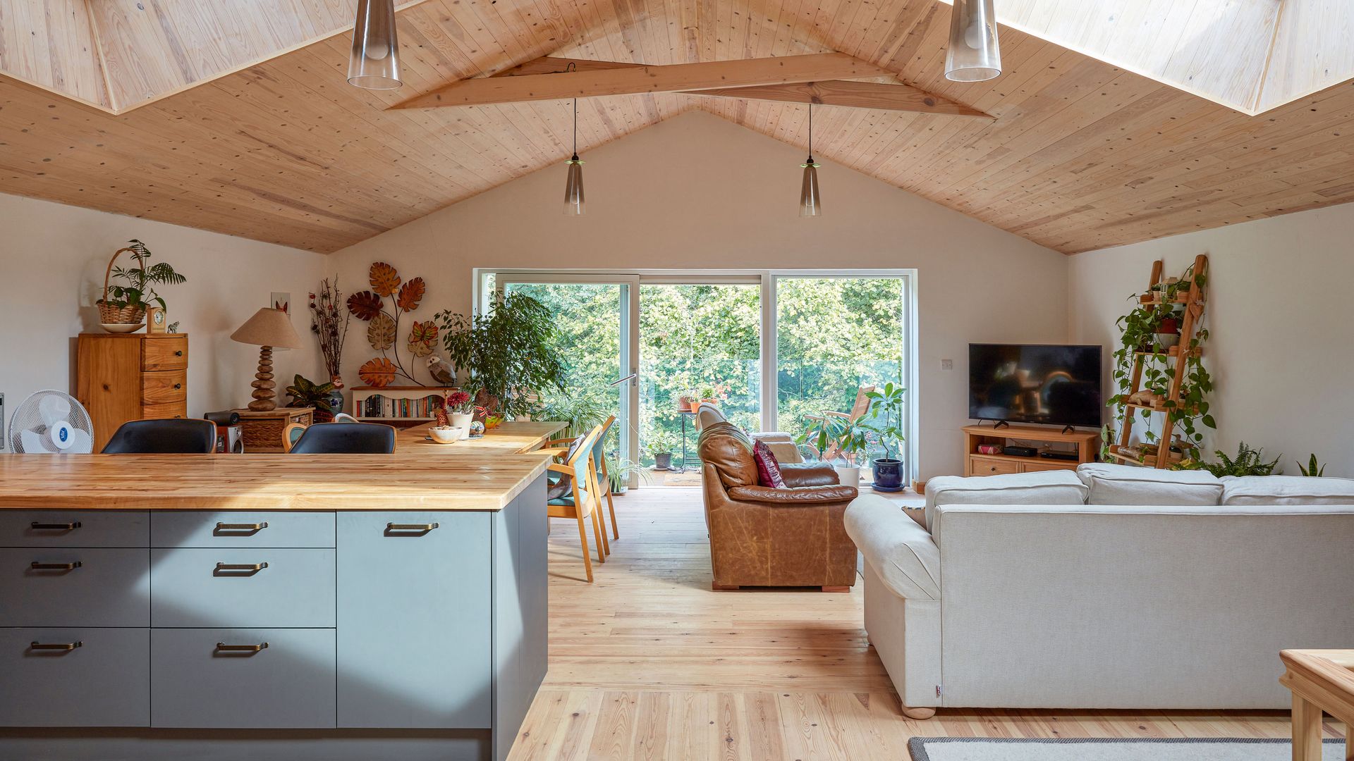 Small House Design: Expert Advice and Ideas for Compact Builds ...