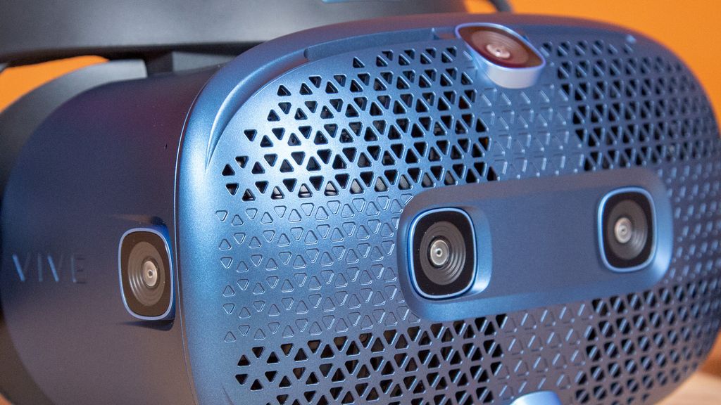HTC Vive Cosmos review | Laptop Mag