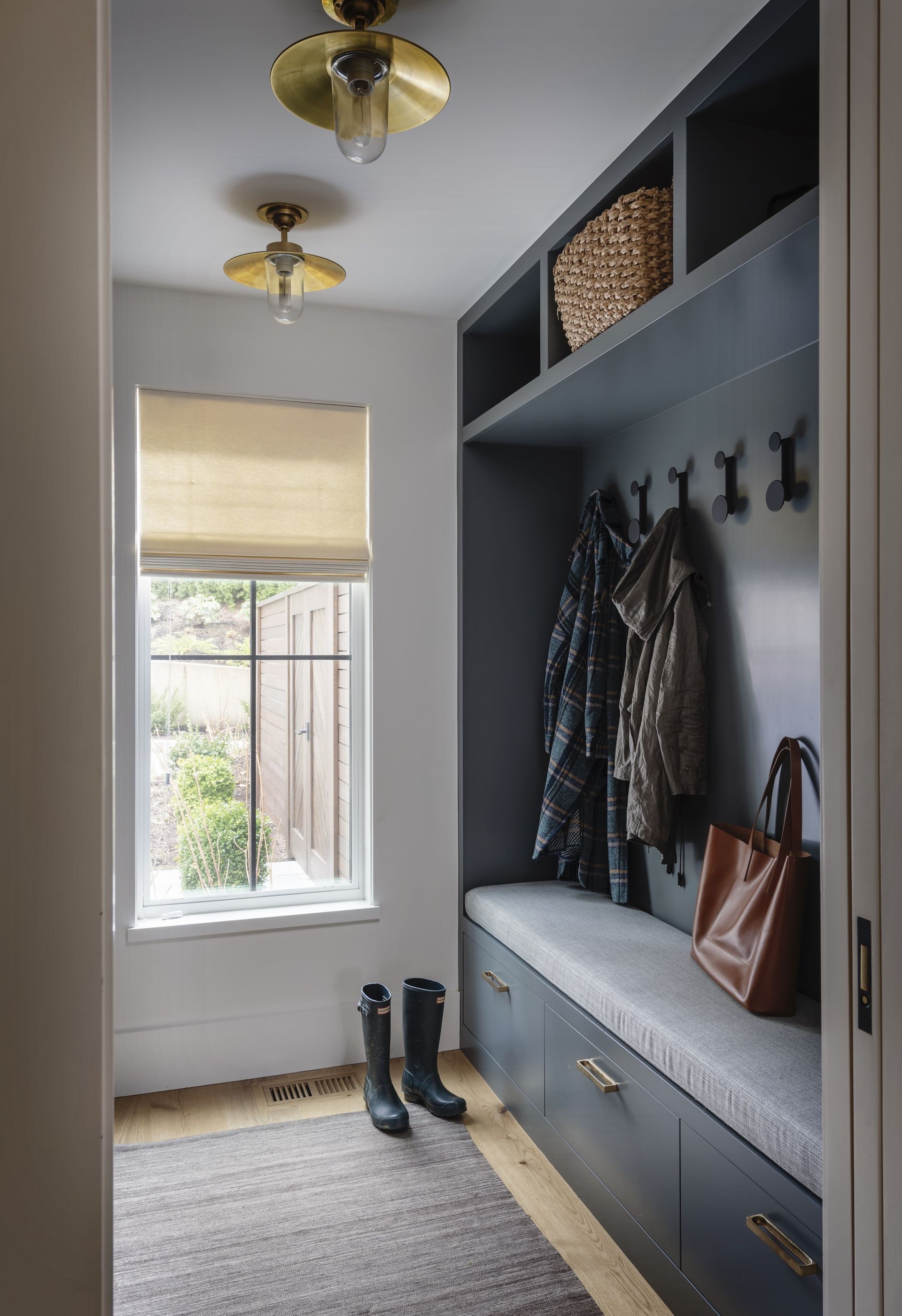 What is a "Genkan"? Design Lessons From These Japanese Entryways ...