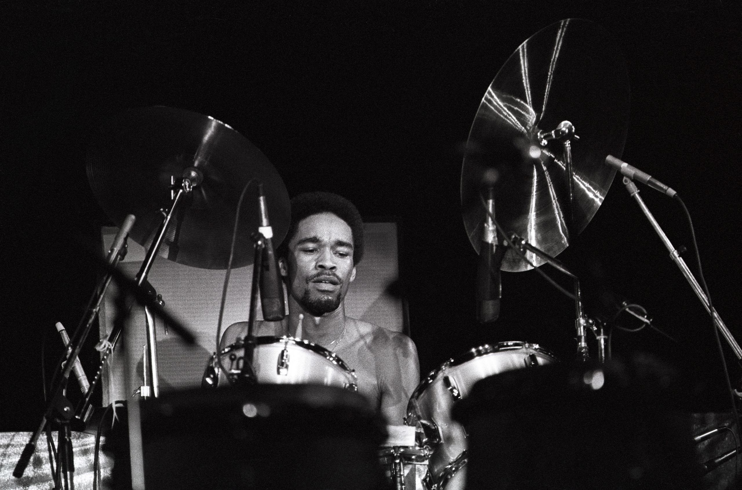 Earth, Wind & Fire drummer Fred White dead at 67 | The Week