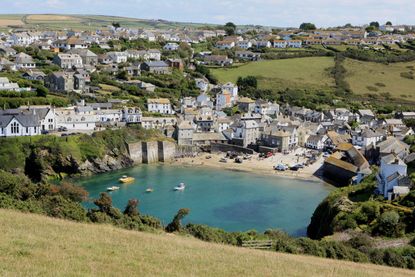 Where is Doc Martin filmed in Cornwall? The real life locations to ...