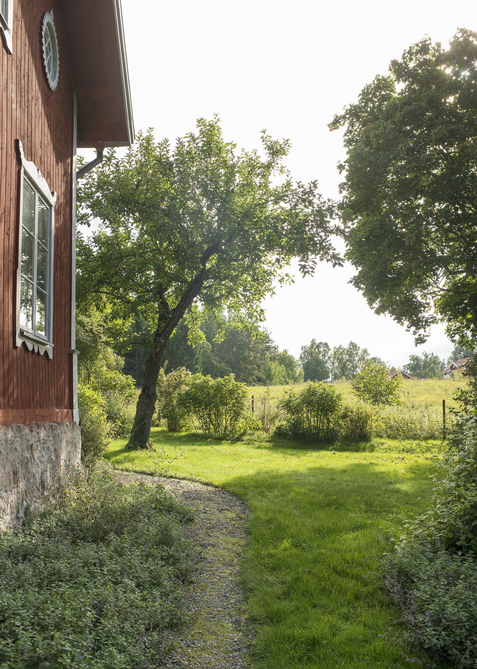 Step inside this elegant Swedish country home full of antiques and ...