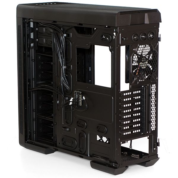 Inside The Thermaltake Urban T81