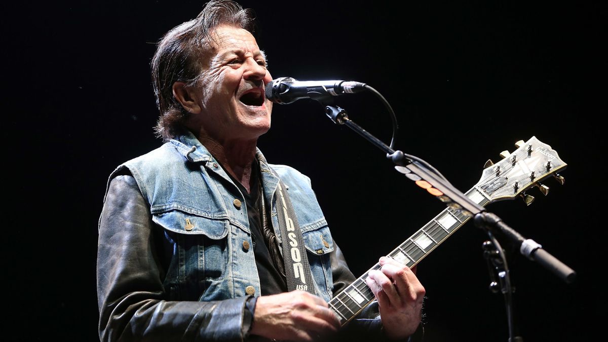 Fear, live in Los Angeles | Louder