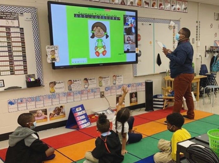 Providing Professional Learning for Classroom Technology Implementation ...