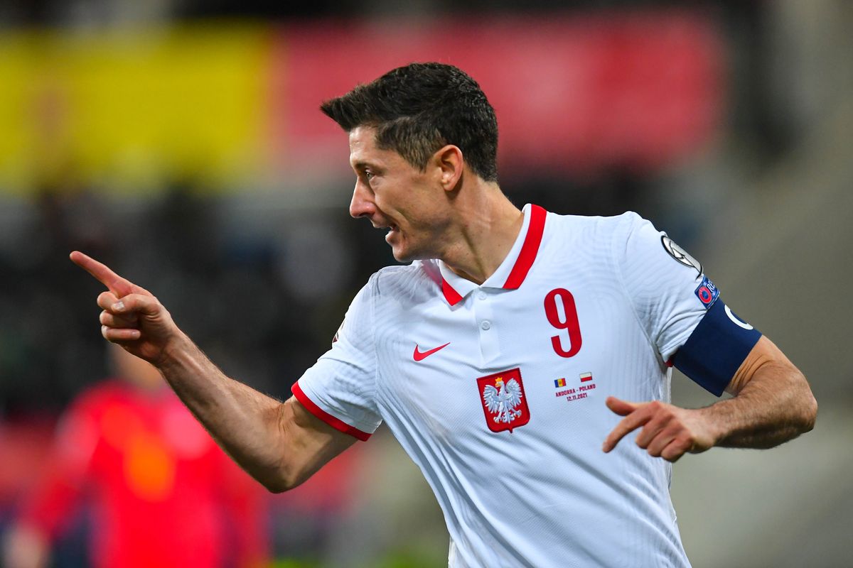 'I couldn't say to Manchester United': Robert Lewandowski reveals ...