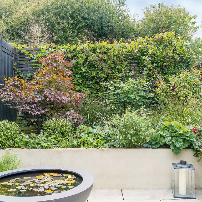 Patio edging ideas - 10 ways to create beautiful borders | Ideal Home