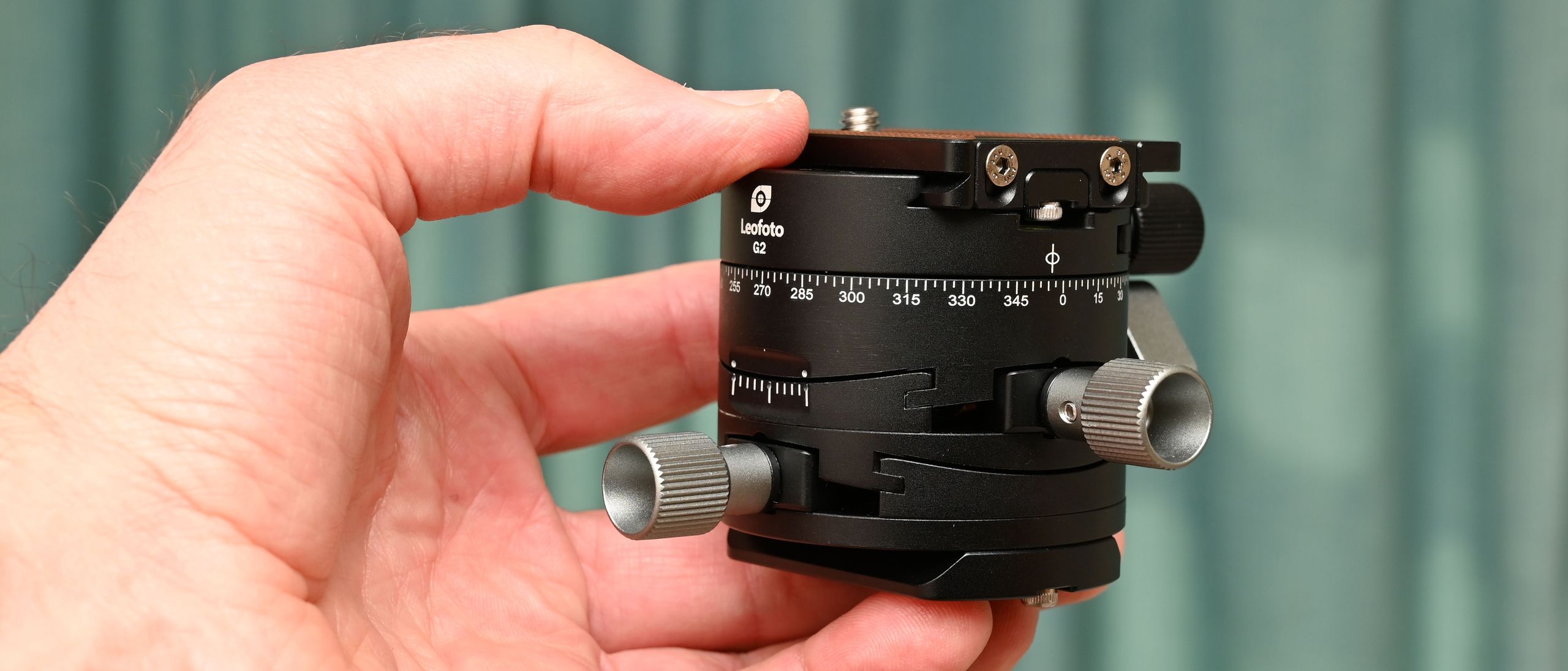 Leofoto G2 Geared Pan Head review: Level up with this streamlined ...
