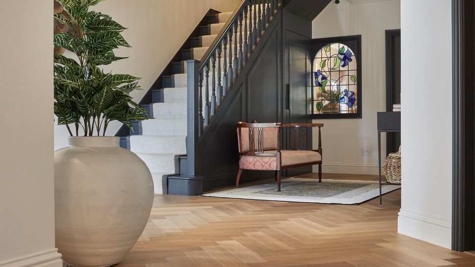 Hallway design: How to create the perfect entrance | Homebuilding