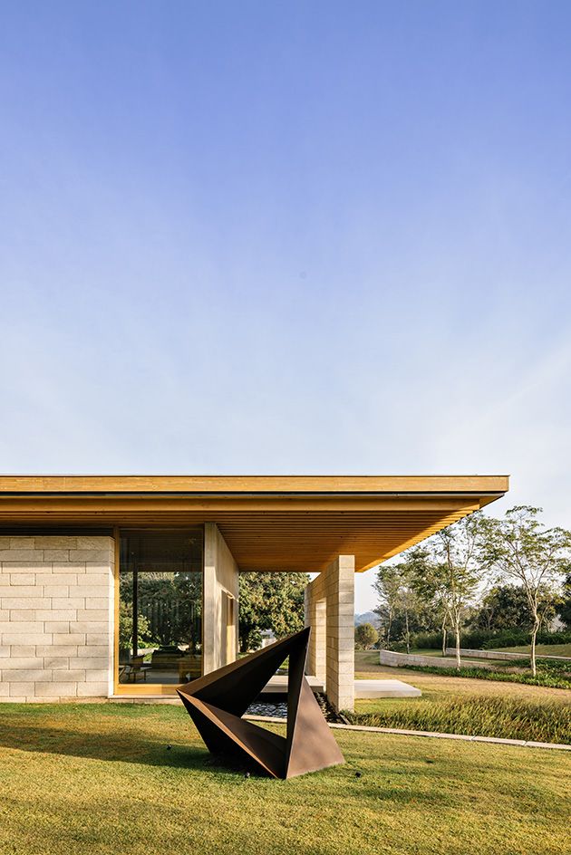 Step inside the Brazilian Forest House by FGMF | Wallpaper