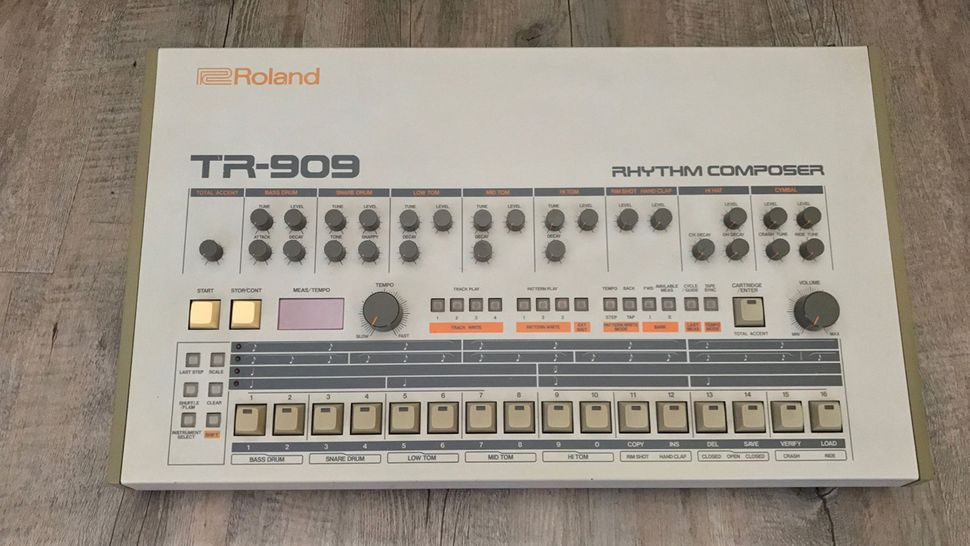Daft Punk’s TR-909 drum machine is up for sale and you can bid for it ...