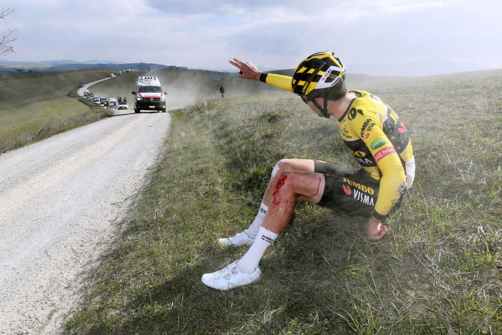 The most spectacular shots from Strade Bianche - Mega Gallery | Cyclingnews