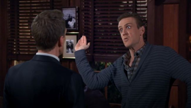 The Story Behind How I Met Your Mother Turning The Slap Bet And ...