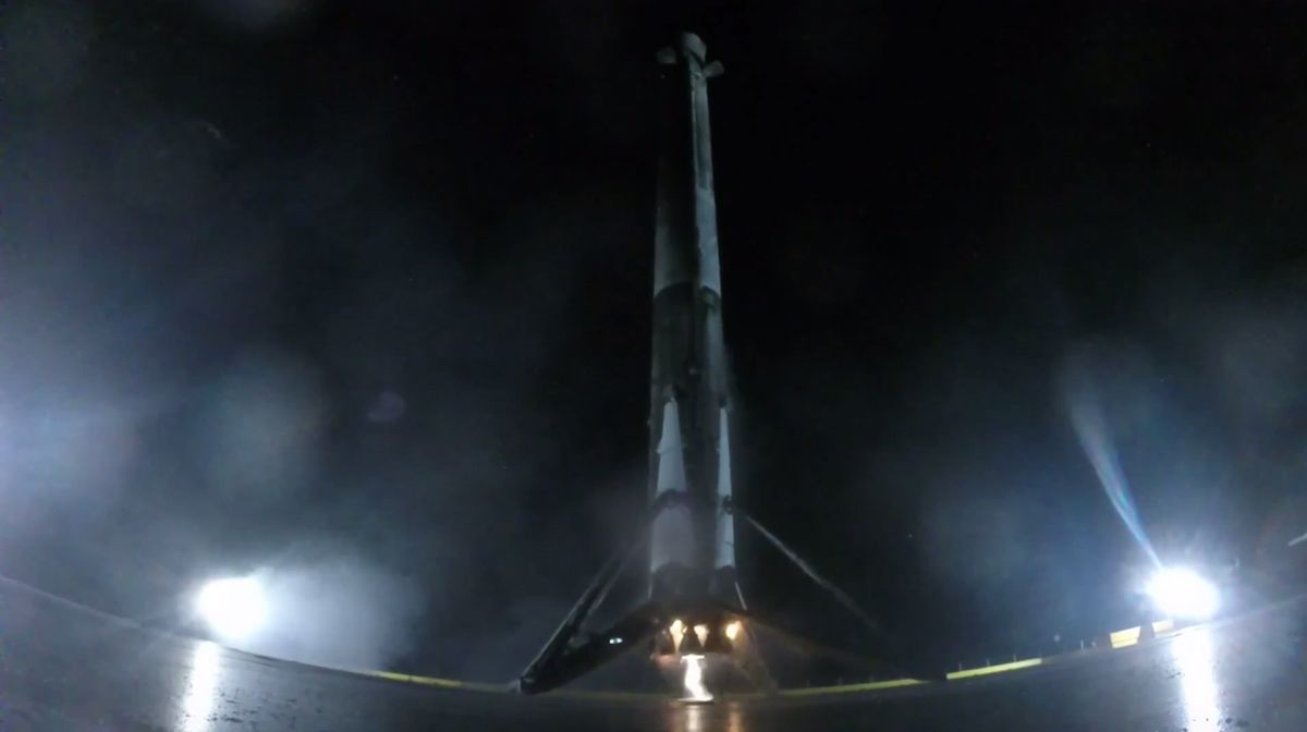See SpaceX's Epic Ocean Rocket Landing From 3 Angles (Video) | Space