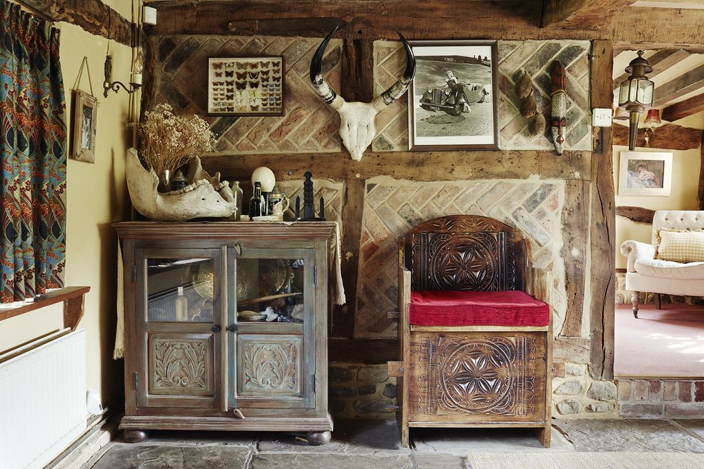 This 16th-century English cottage is beautifully restored | Homes and ...