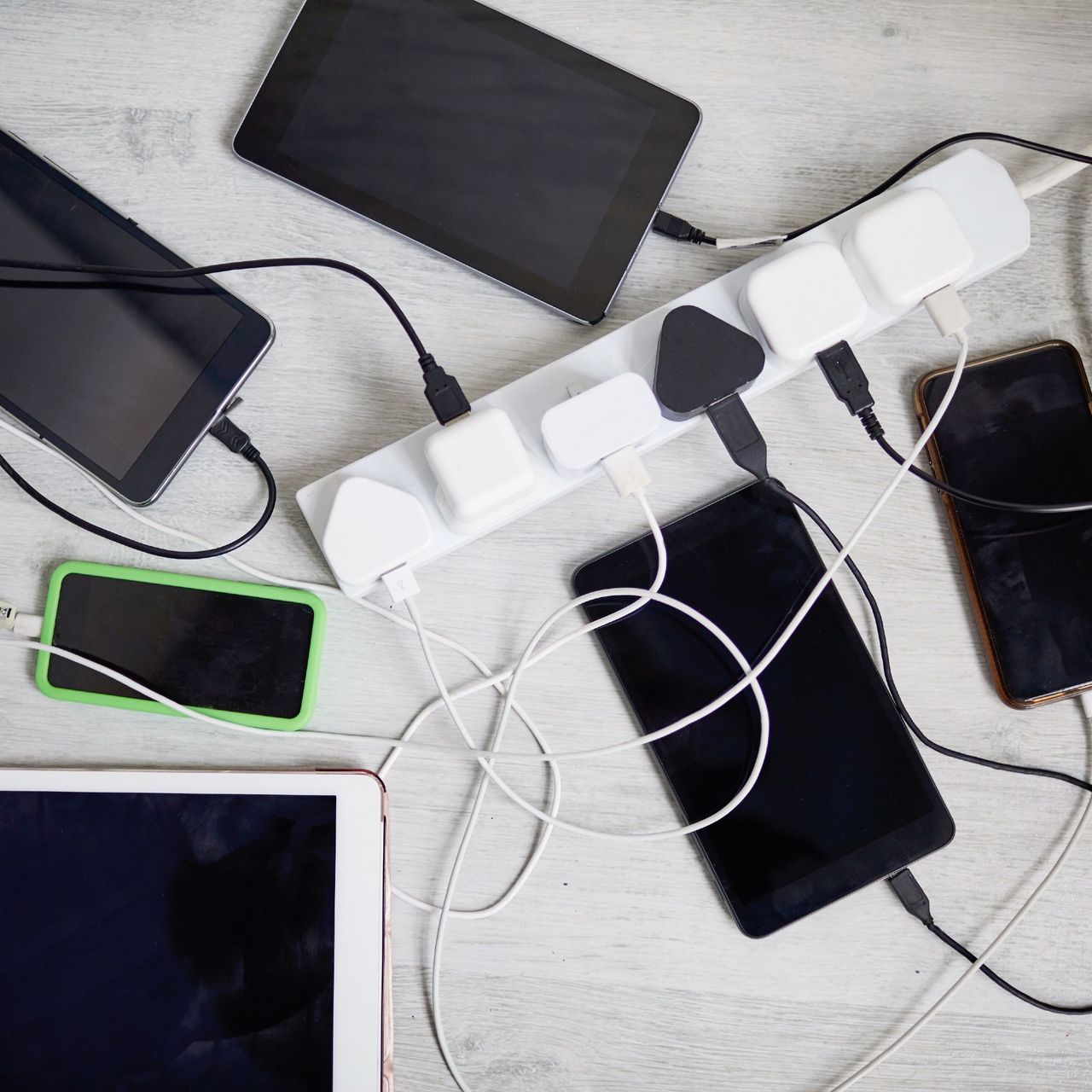 What to do with old charging cables – 5 ways to recycle | Ideal Home