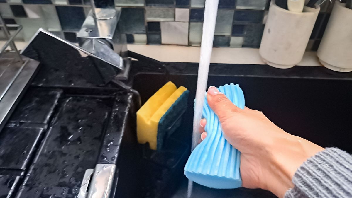 I tried the viral Scrub Daddy Damp Duster, and I'm never going back to ...