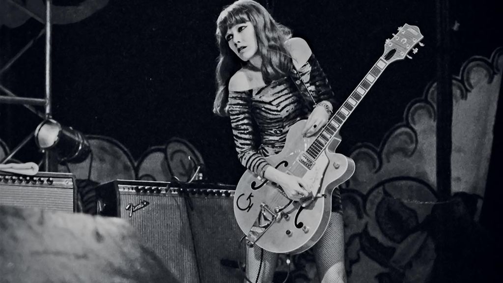 The Cramps' Poison Ivy on her guitar playing & hoodlum music | Guitar World
