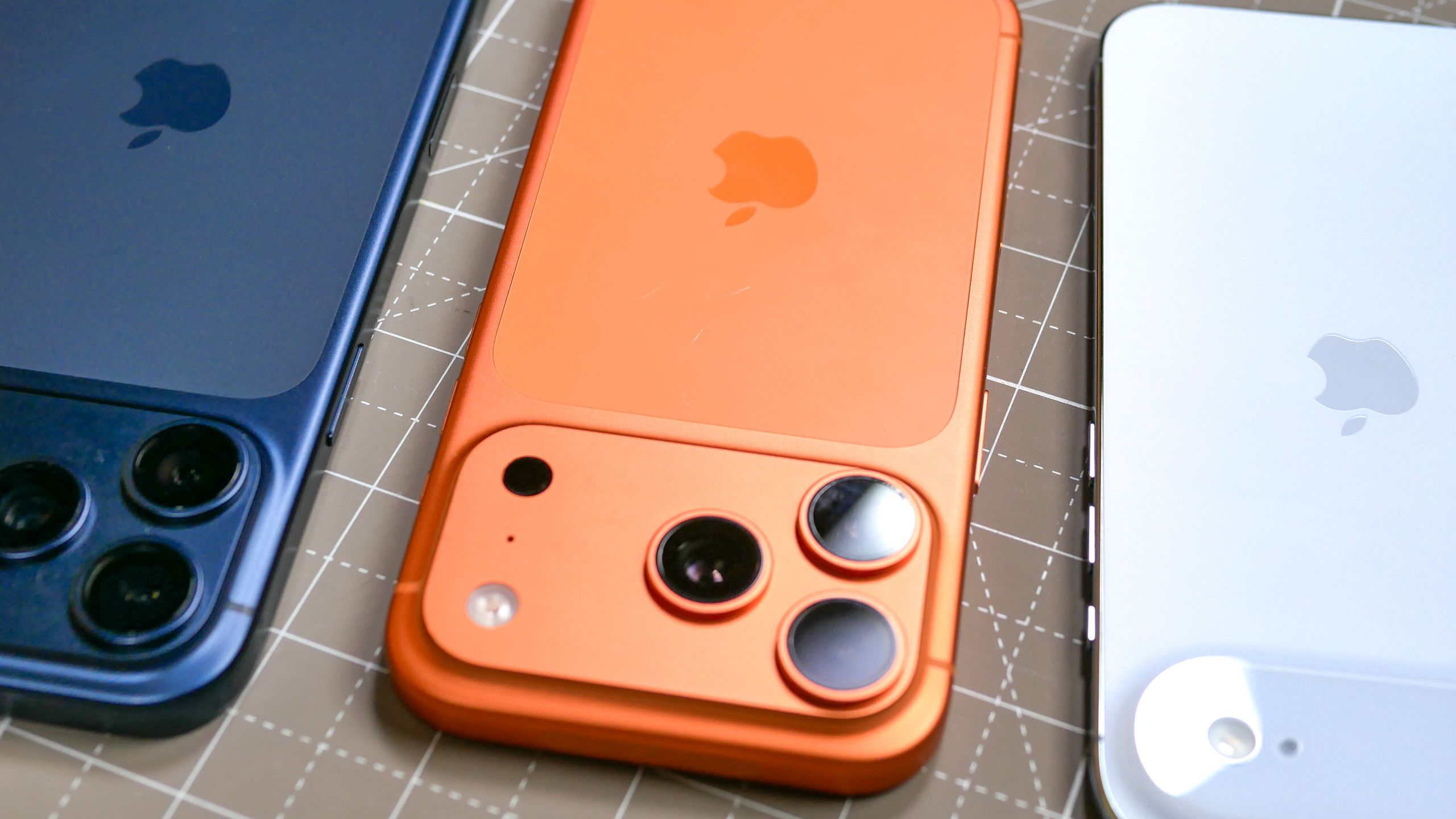 Apple responds to iPhone 17 Pro and iPhone Air 'scratchgate' — and ...