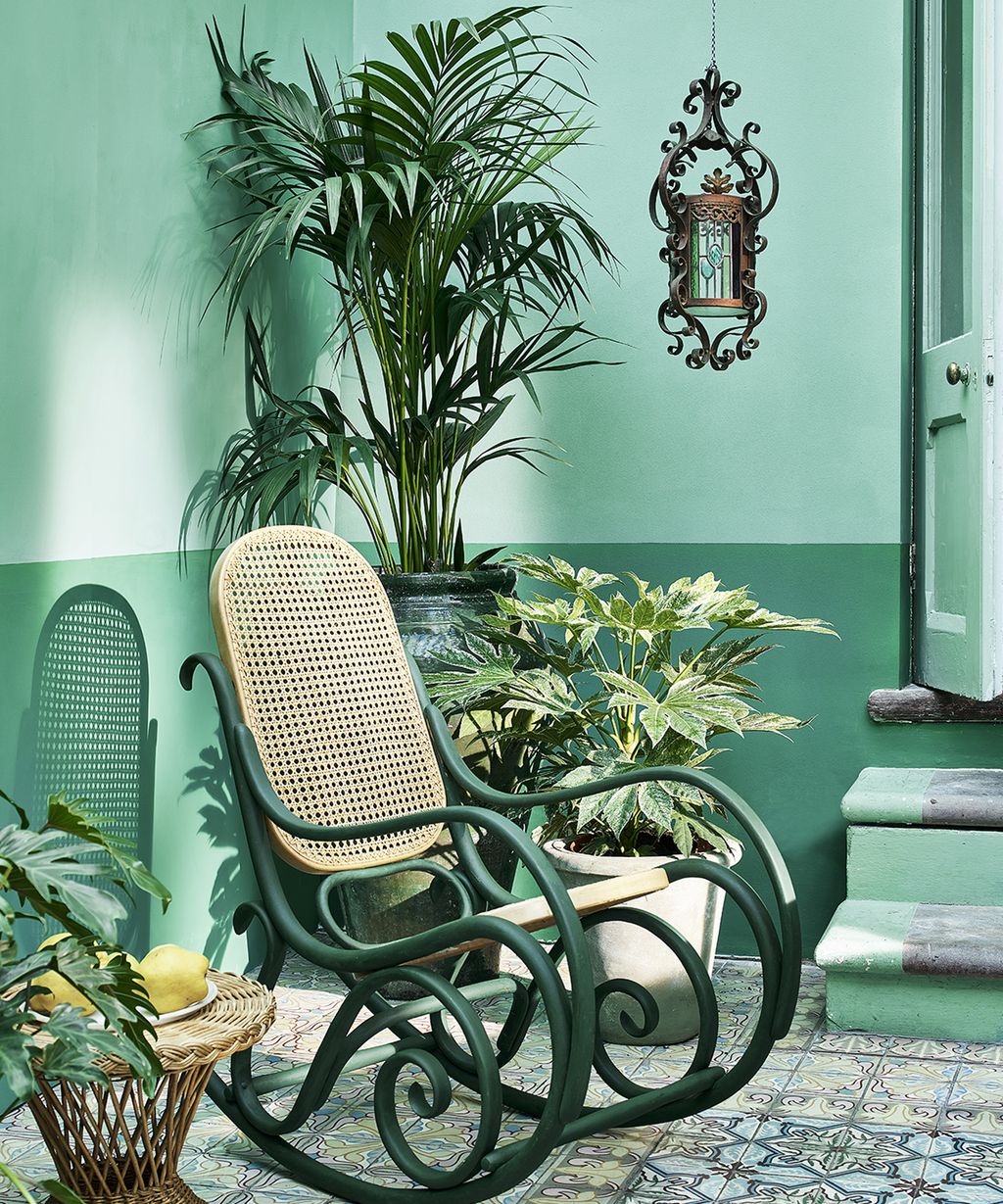 Garden wall paint ideas: 10 ways to add standout color | Homes and Gardens